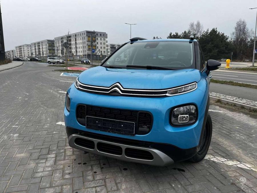 Blue Citroen c3-aircross 2018 in Vilnius, with an engine capacity of 1.20 L and mileage of 139 thousand km for 8400 €, photo 2 on AUTOMOTO.COM.LV