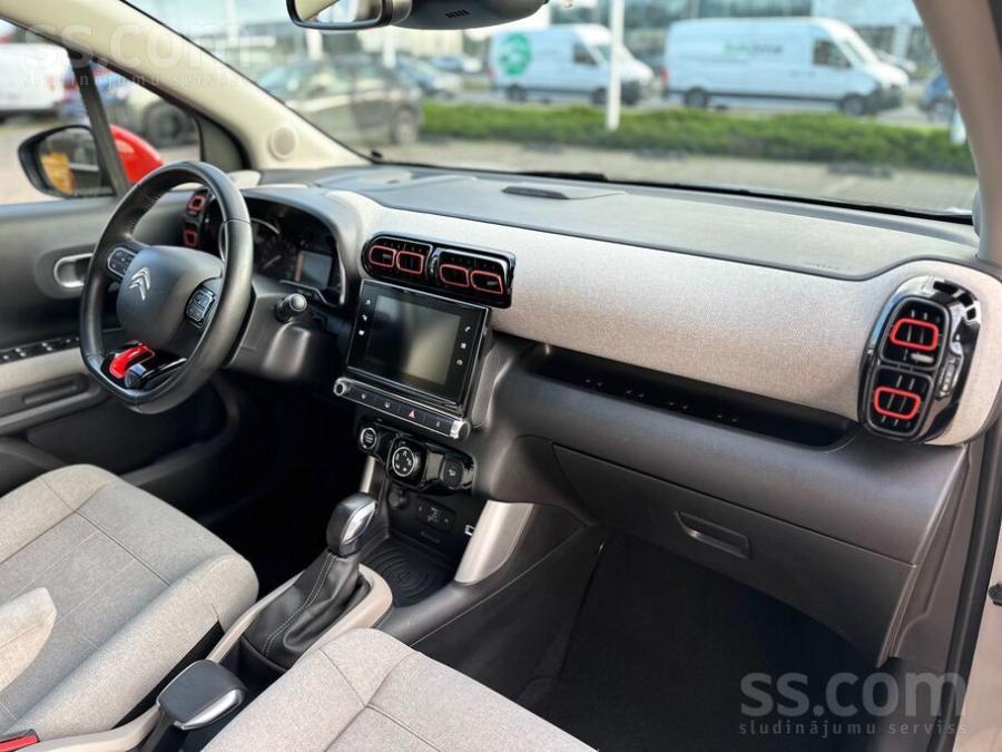 Brūns Citroen c3-aircross 2019 Rīga, ar dzinēja tilpumu 1.20 L un nobraukumu 91 tūkst. km par 12900 €, foto 8 vietnē AUTOMOTO.COM.LV