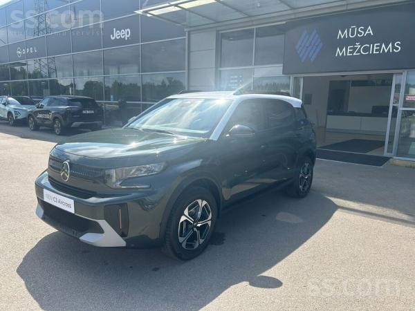 Зеленый Ситроен C3 Aircross 2026 в Рига, объемом двигателя 1.20 л и пробегом 10 тыс. км за 27910 €, фото 1 на AUTOMOTO.COM.LV