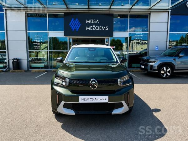 Citroen c3-aircross 2026 Rīga vietnē Zaļš Citroen c3-aircross 2026 Rīga, ar dzinēja tilpumu 1.20 L un nobraukumu 10 tūkst. km par 26650 €, foto 3 vietnē AUTOMOTO.COM.LV
