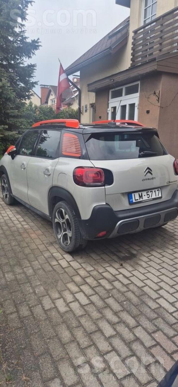 Pelēks Citroen c3-aircross 2017 Rīga, ar dzinēja tilpumu 1.20 L un nobraukumu 110 tūkst. km par 7500 €, foto 1 vietnē AUTOMOTO.COM.LV