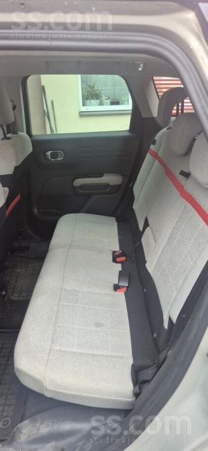 Pelēks Citroen c3-aircross 2017 Rīga, ar dzinēja tilpumu 1.20 L un nobraukumu 110 tūkst. km par 7500 €, foto 3 vietnē AUTOMOTO.COM.LV