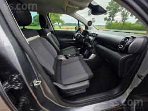 Серый Ситроен C3 Aircross 2018 в Цесис, объемом двигателя 1.60 л и пробегом 250 тыс. км за 7500 €, фото 25 на AUTOMOTO.COM.LV