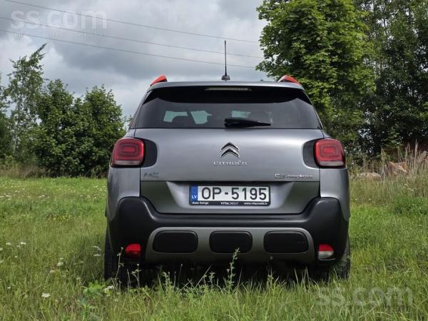 Grey Citroen c3-aircross 2018 in Cesis, with an engine capacity of 1.60 L and mileage of 191 thousand km for 6900 €, photo 9 on AUTOMOTO.COM.LV