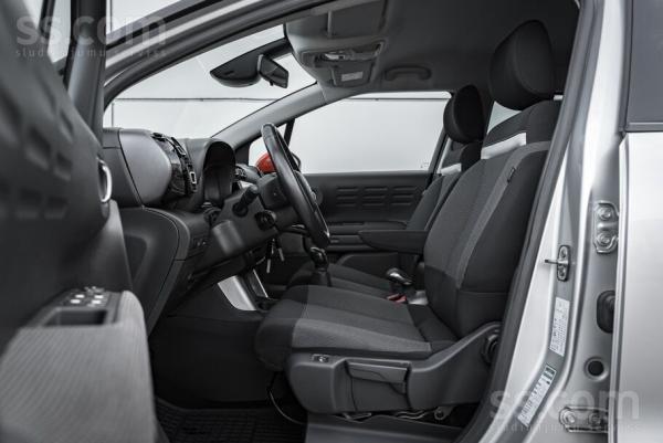 Grey Citroen c3-aircross 2018 in Riga, with an engine capacity of 1.20 L and mileage of 75 thousand km for 8150 €, photo 10 on AUTOMOTO.COM.LV