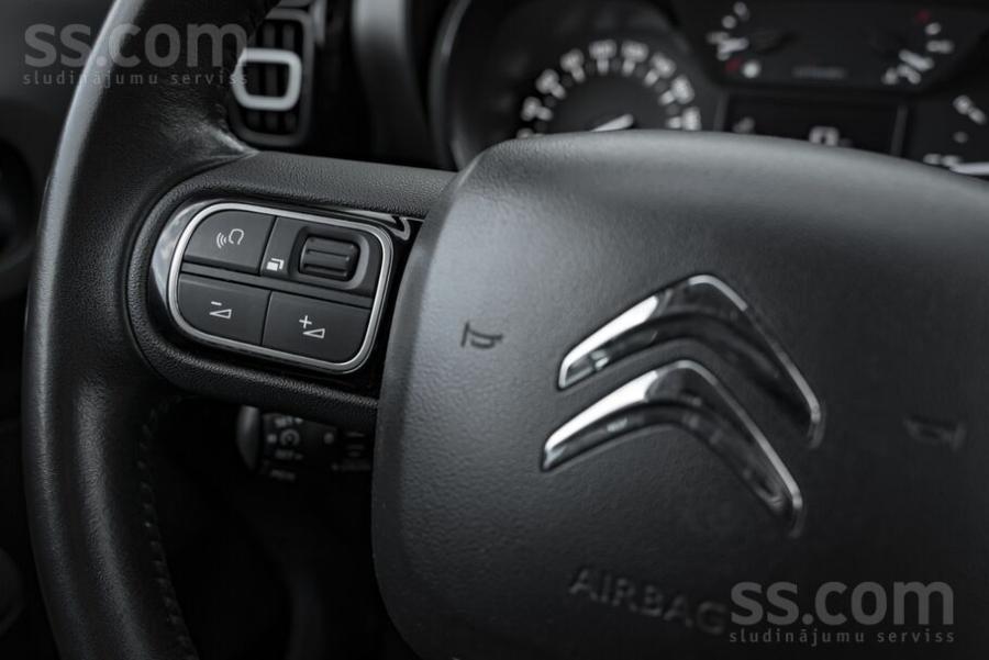 Grey Citroen c3-aircross 2018 in Riga, with an engine capacity of 1.20 L and mileage of 75 thousand km for 8150 €, photo 18 on AUTOMOTO.COM.LV