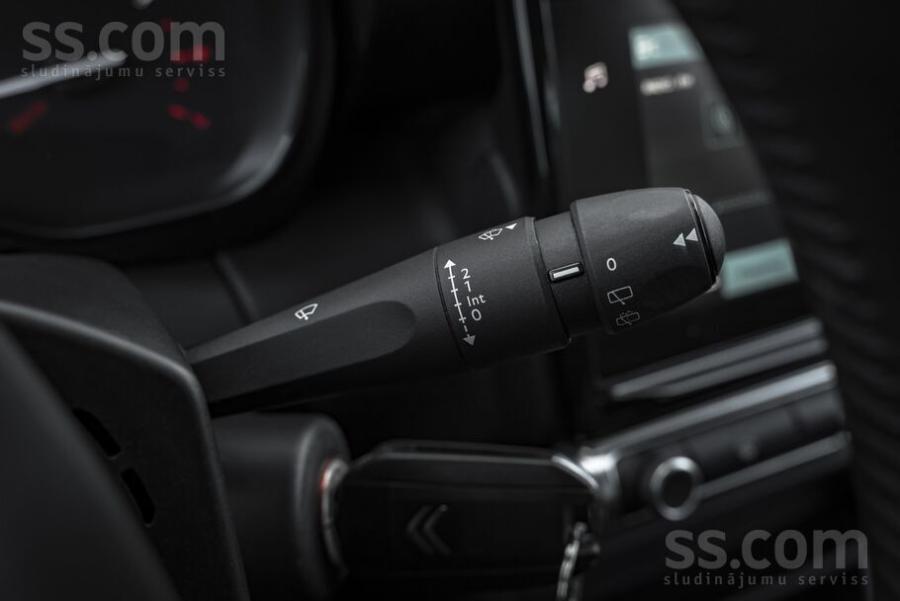 Grey Citroen c3-aircross 2018 in Riga, with an engine capacity of 1.20 L and mileage of 75 thousand km for 8150 €, photo 21 on AUTOMOTO.COM.LV