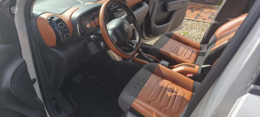 Серый Ситроен C3 Aircross 2018 в Таураге, объемом двигателя 1.20 л и пробегом 107 тыс. км за 7400 €, фото 10 на AUTOMOTO.COM.LV