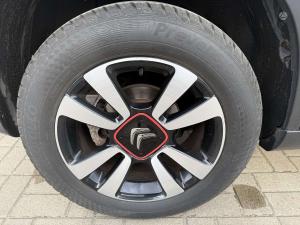 Серый Ситроен C3 Aircross 2019 в Таураге, объемом двигателя 1.20 л и пробегом 84 тыс. км за 8400 €, фото 32 на AUTOMOTO.COM.LV