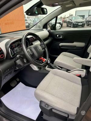 Pelēks Citroen c3-aircross 2020 Viļņa, ar dzinēja tilpumu 1.20 L un nobraukumu 66 tūkst. km par 13000 €, foto 7 vietnē AUTOMOTO.COM.LV