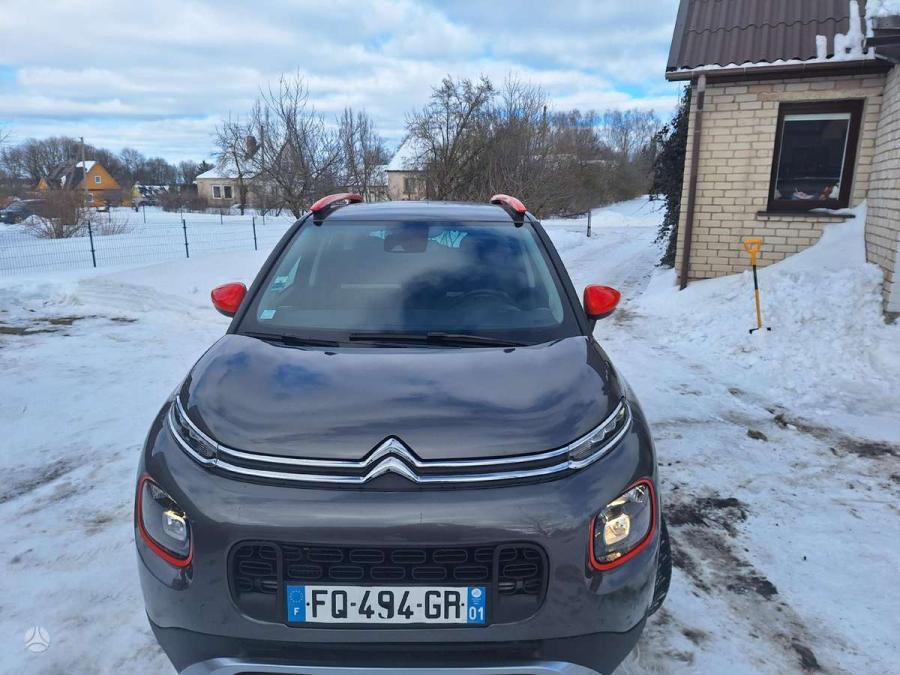 Pelēks Citroen c3-aircross 2020 Anykščiai, ar dzinēja tilpumu 1.20 L un nobraukumu 27 tūkst. km par 9950 €, foto 3 vietnē AUTOMOTO.COM.LV