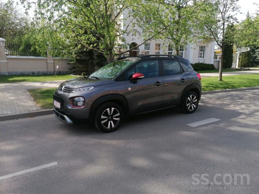 Pelēks Citroen c3-aircross 2020 Daugavpils, ar dzinēja tilpumu 1.50 L un nobraukumu 107 tūkst. km par 7900 €, foto 1 vietnē AUTOMOTO.COM.LV