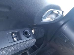 Серый Ситроен C3 Aircross 2020 в Каунас, объемом двигателя 1.50 л и пробегом 80 тыс. км за 8750 €, фото 13 на AUTOMOTO.COM.LV