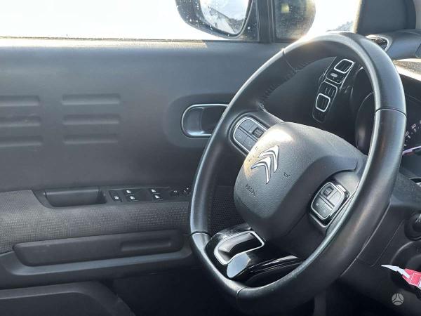 Grey Citroen c3-aircross 2021 in Vilnius, with an engine capacity of 1.50 L and mileage of 185 thousand km for 10889 €, photo 11 on AUTOMOTO.COM.LV