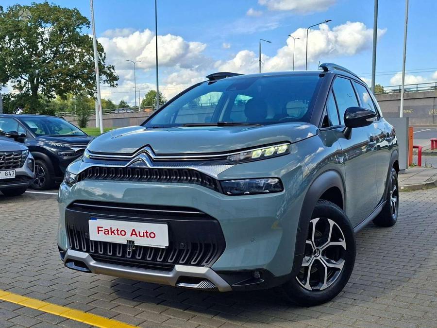 Grey Citroen c3-aircross 2021 in Vilnius, with an engine capacity of 1.20 L and mileage of 47 thousand km for 11500 €, photo 1 on AUTOMOTO.COM.LV