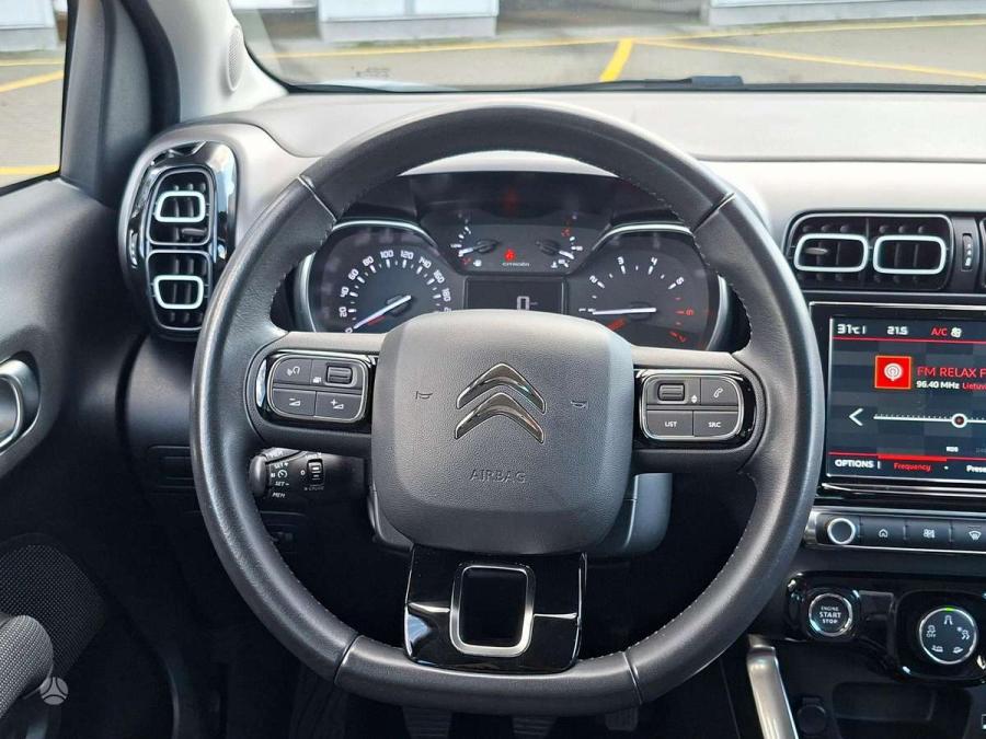 Grey Citroen c3-aircross 2021 in Vilnius, with an engine capacity of 1.20 L and mileage of 47 thousand km for 11500 €, photo 16 on AUTOMOTO.COM.LV