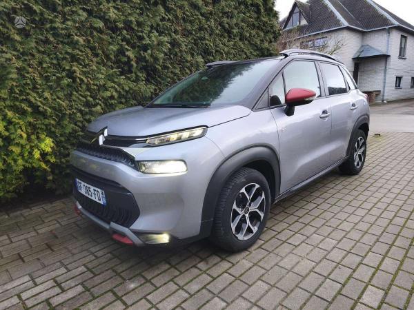 Grey Citroen c3-aircross 2022 in Kalvarija, with an engine capacity of 1.20 L and mileage of 97 thousand km for 10830 €, photo 1 on AUTOMOTO.COM.LV