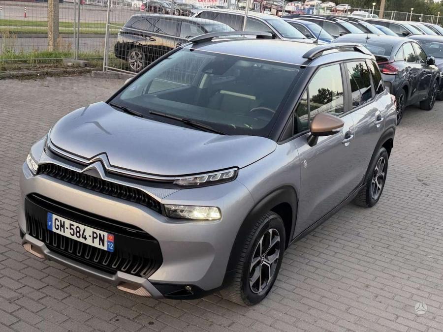Grey Citroen c3-aircross 2023 in Marijampole, with an engine capacity of 1.20 L and mileage of 115 thousand km for 10527 €, photo 3 on AUTOMOTO.COM.LV