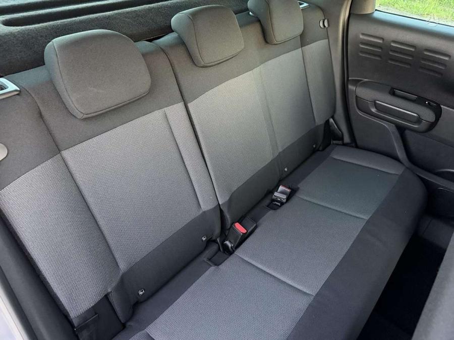 Grey Citroen c3-aircross 2023 in Marijampole, with an engine capacity of 1.20 L and mileage of 115 thousand km for 10527 €, photo 28 on AUTOMOTO.COM.LV