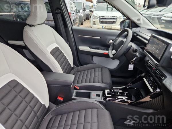 Pelēks Citroen c3-aircross 2026 Rīga, ar dzinēja tilpumu 1.20 L un nobraukumu 8 tūkst. km par 20900 €, foto 10 vietnē AUTOMOTO.COM.LV