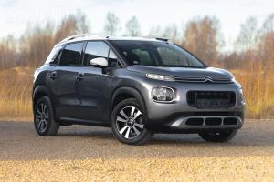 Серый Ситроен C3 Aircross 2018 в Елгава, объемом двигателя 1.20 л и пробегом 158 тыс. км за 10000 €, фото  на AUTOMOTO.COM.LV