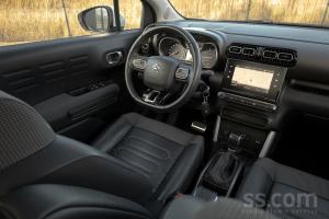 Серый Ситроен C3 Aircross 2018 в Елгава, объемом двигателя 1.20 л и пробегом 158 тыс. км за 10000 €, фото 12 на AUTOMOTO.COM.LV
