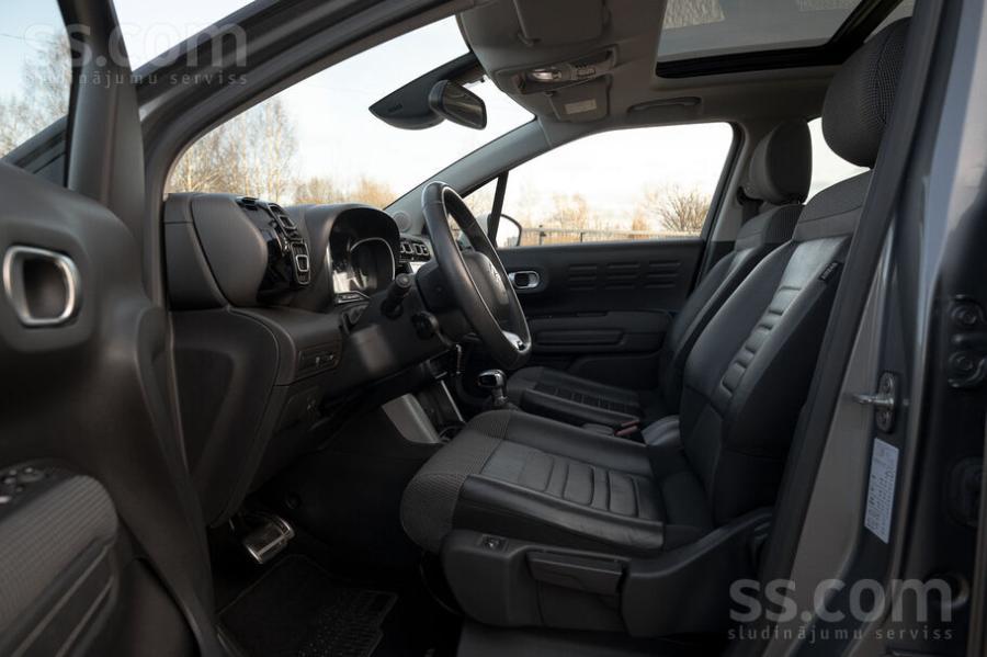 Серый Ситроен C3 Aircross 2018 в Елгава, объемом двигателя 1.20 л и пробегом 158 тыс. км за 10000 €, фото 16 на AUTOMOTO.COM.LV