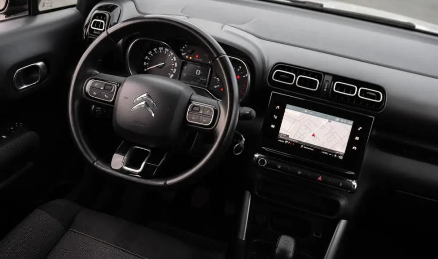 Серый Ситроен C3 Aircross 2018 в Елгава, объемом двигателя 1.20 л и пробегом 152 тыс. км за 7900 €, фото 11 на AUTOMOTO.COM.LV