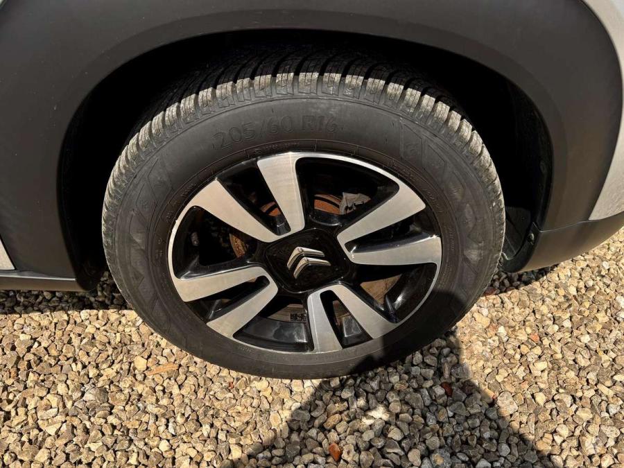Grey Citroen c3-aircross 2018 in Taurage, with an engine capacity of 1.20 L and mileage of 108 thousand km for 6400 €, photo 8 on AUTOMOTO.COM.LV