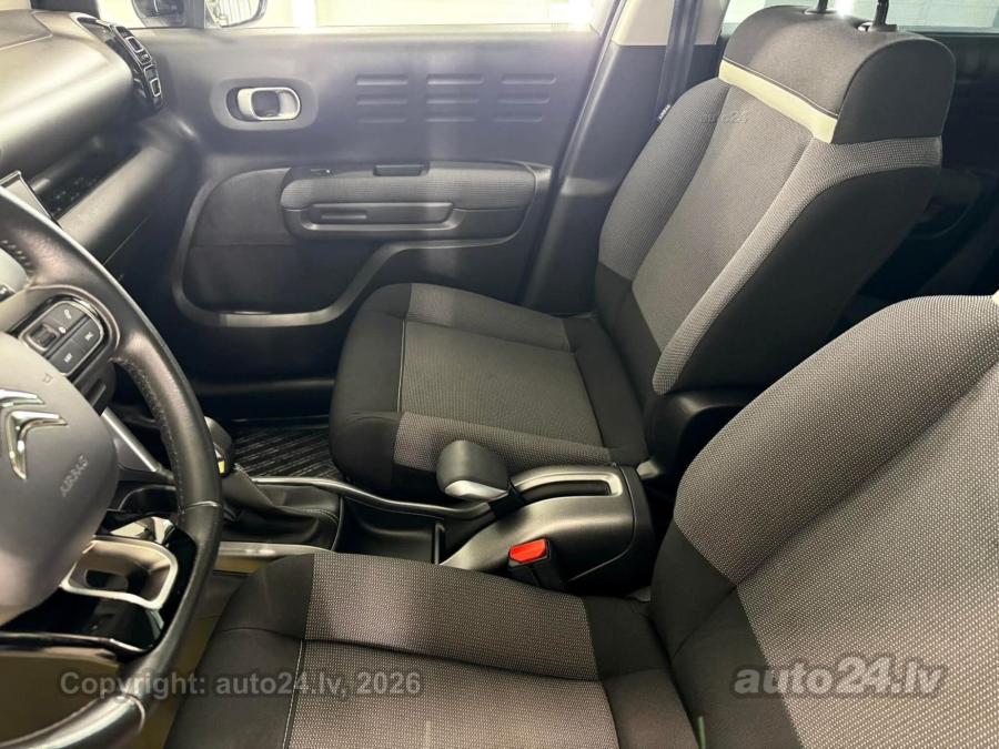 Серый Ситроен C3 Aircross 2019 в Таллин, объемом двигателя 1.20 л и пробегом 88 тыс. км за 10999 €, фото 9 на AUTOMOTO.COM.LV