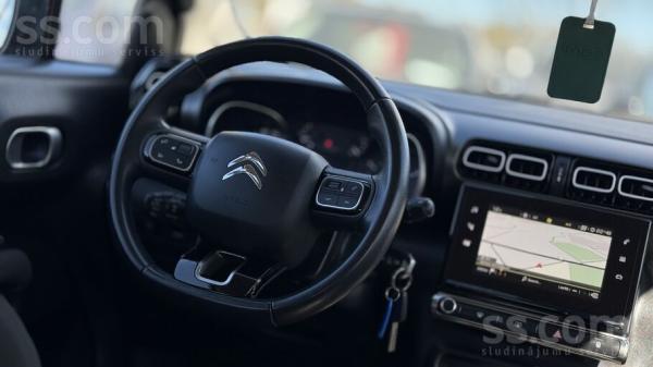 Grey Citroen c3-aircross 2019 in Jelgava, with an engine capacity of 1.20 L and mileage of 127 thousand km for 8490 €, photo 10 on AUTOMOTO.COM.LV