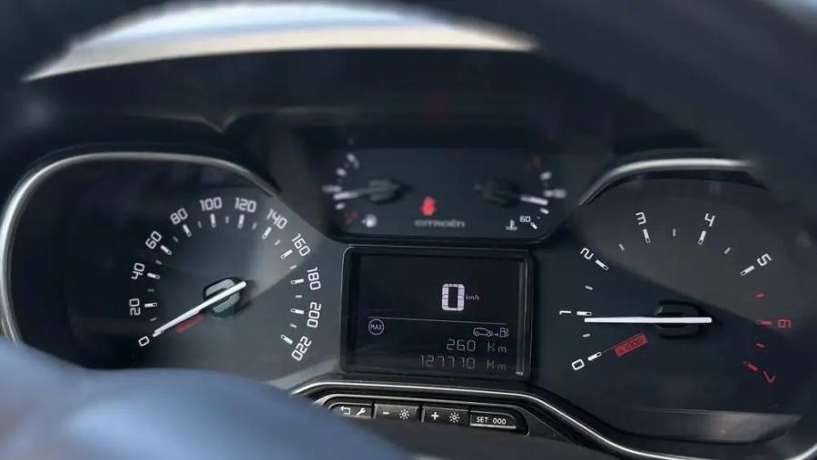 Pelēks Citroen c3-aircross 2019 Jelgava, ar dzinēja tilpumu 1.20 L un nobraukumu 127 tūkst. km par 7990 €, foto 13 vietnē AUTOMOTO.COM.LV