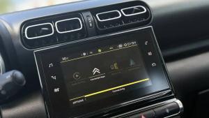 Pelēks Citroen c3-aircross 2019 Jelgava, ar dzinēja tilpumu 1.20 L un nobraukumu 127 tūkst. km par 7990 €, foto 15 vietnē AUTOMOTO.COM.LV
