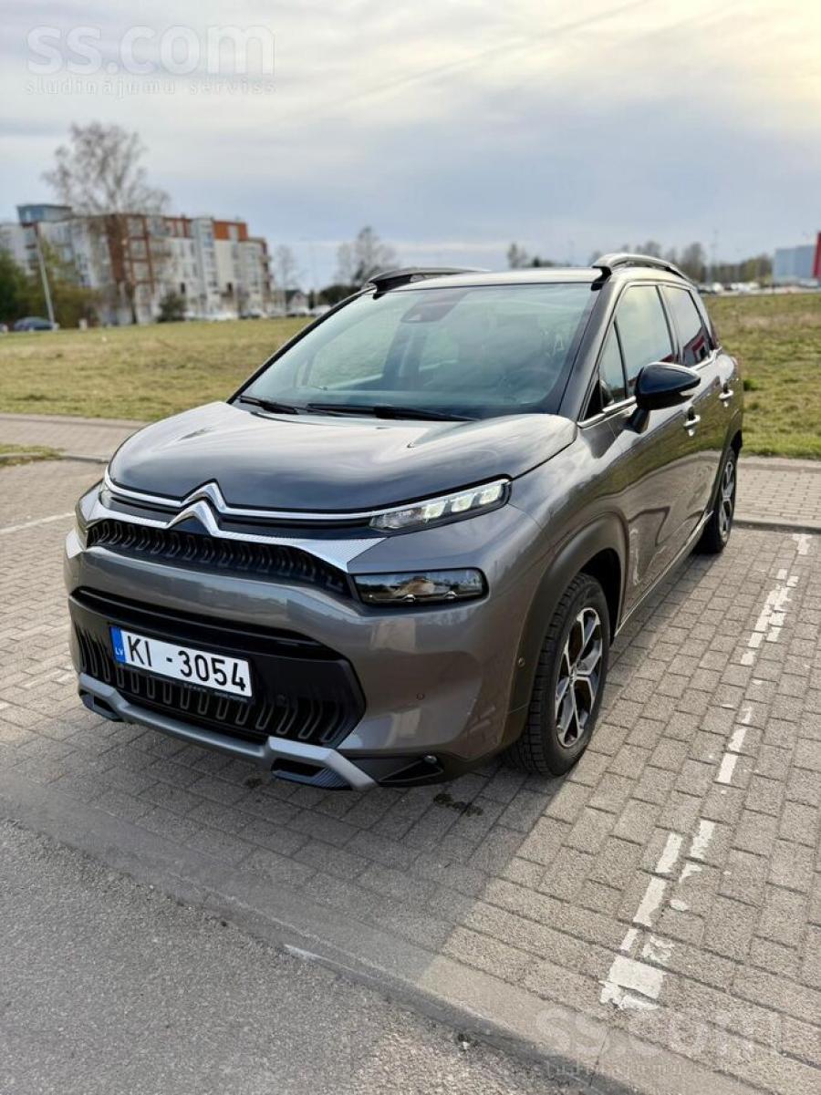 Серый Ситроен C3 Aircross 2021 в Рига, объемом двигателя 1.20 л и пробегом 76 тыс. км за 12300 €, фото 1 на AUTOMOTO.COM.LV