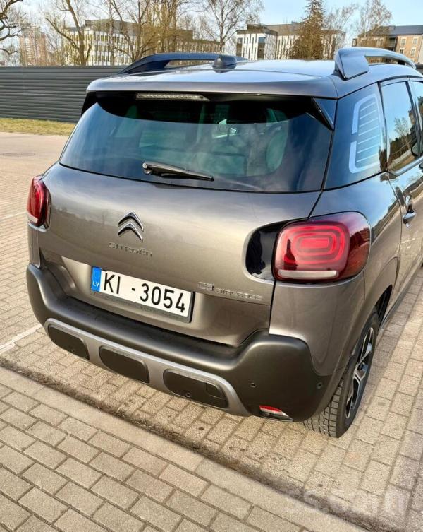 Pelēks Citroen c3-aircross 2021 Rīga, ar dzinēja tilpumu 1.20 L un nobraukumu 76 tūkst. km par 12300 €, foto 5 vietnē AUTOMOTO.COM.LV