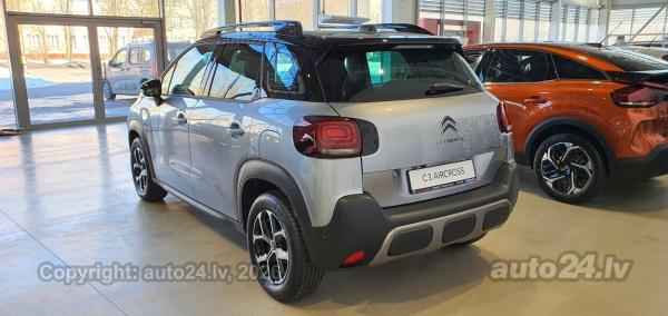 Grey Citroen c3-aircross 2022 in Narva, with an engine capacity of 1.20 L and mileage of 43 thousand km for 18490 €, photo 3 on AUTOMOTO.COM.LV