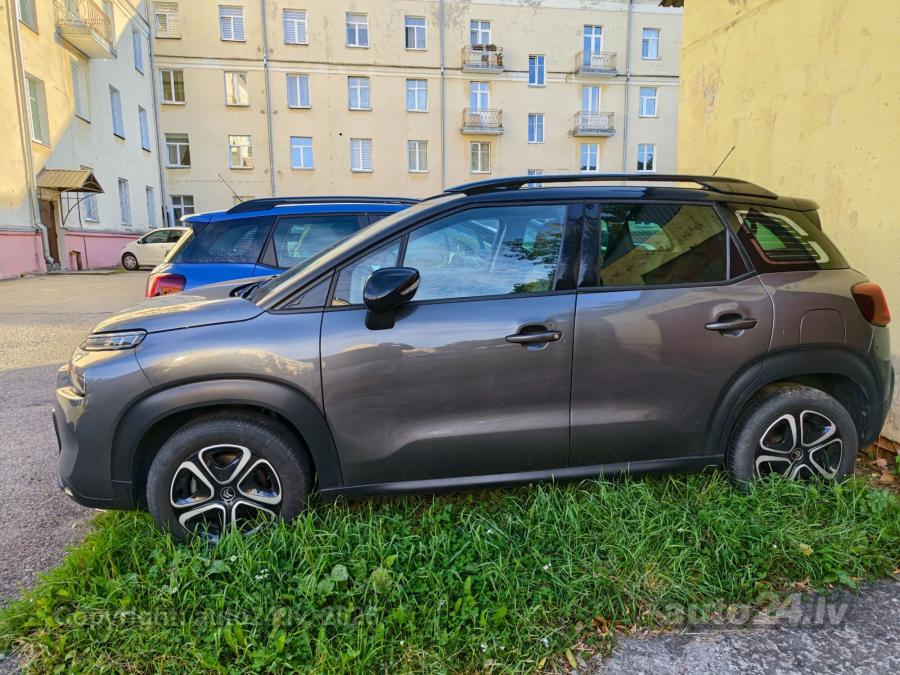 Серый Ситроен C3 Aircross 2023 в Силламяэ, объемом двигателя 1.20 л и пробегом 71 тыс. км за 15004 €, фото 1 на AUTOMOTO.COM.LV