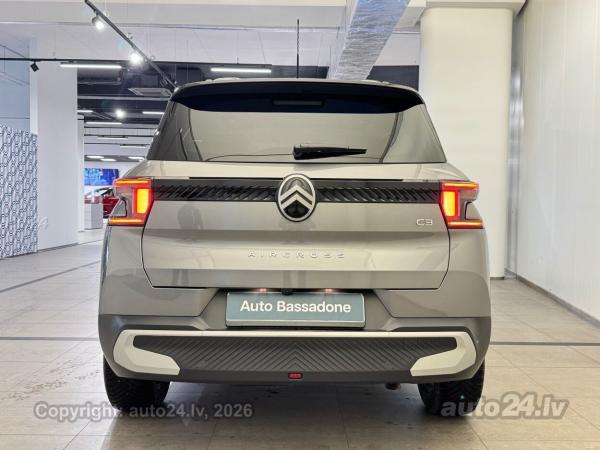Pelēks Citroen c3-aircross 2025 Tallina, ar dzinēja tilpumu 1.20 L un nobraukumu 16 tūkst. km par 20900 €, foto 5 vietnē AUTOMOTO.COM.LV