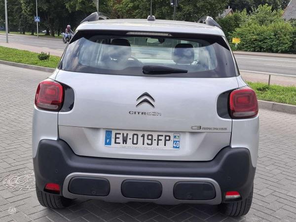 Grey Citroen c3-aircross 2018 in Taurage, with an engine capacity of 1.20 L and mileage of 129 thousand km for 7400 €, photo 5 on AUTOMOTO.COM.LV