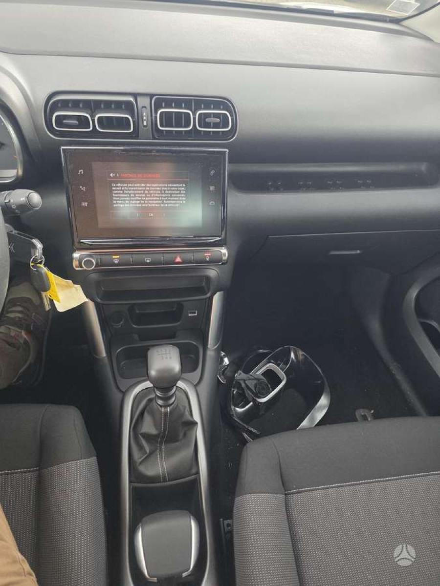 Pelēks Citroen c3-aircross 2018 Tauragė, ar dzinēja tilpumu 1.20 L un nobraukumu 130 tūkst. km par 3950 €, foto 19 vietnē AUTOMOTO.COM.LV