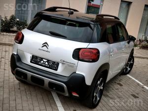 Серый Ситроен C3 Aircross 2018 в Елгава, объемом двигателя 1.20 л и пробегом 140 тыс. км за 8490 €, фото 12 на AUTOMOTO.COM.LV