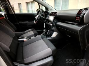 Серый Ситроен C3 Aircross 2018 в Елгава, объемом двигателя 1.20 л и пробегом 140 тыс. км за 8490 €, фото 17 на AUTOMOTO.COM.LV