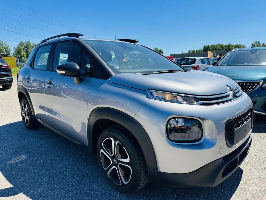 Pelēks Citroen c3-aircross 2020 Kauņa, ar dzinēja tilpumu 1.20 L un nobraukumu 190 tūkst. km par 5850 €, foto 1 vietnē AUTOMOTO.COM.LV