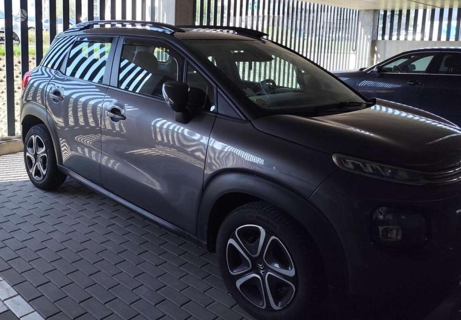 Pelēks Citroen c3-aircross 2022 Viļņa, ar dzinēja tilpumu 1.50 L un nobraukumu 130 tūkst. km par 9899 €, foto 17 vietnē AUTOMOTO.COM.LV
