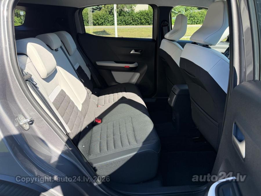 Pelēks Citroen c3-aircross 2025 Jehvi, ar dzinēja tilpumu 1.20 L un nobraukumu 6 tūkst. km par 24490 €, foto 13 vietnē AUTOMOTO.COM.LV