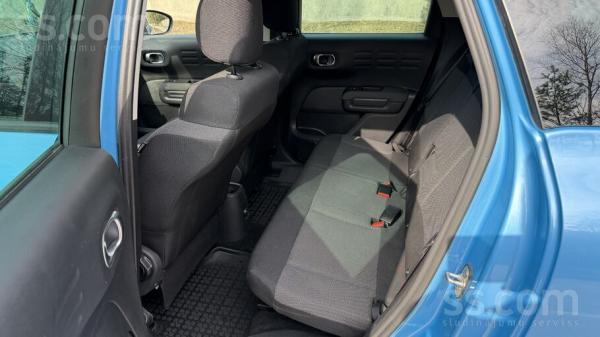 Citroen c3-aircross 2017 in Daugavpils, with an engine capacity of 1.20 L and mileage of 59 thousand km for 12200 €, photo 10 on AUTOMOTO.COM.LV