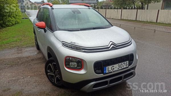 Citroen c3-aircross 2018 Liepāja, ar dzinēja tilpumu 1.20 L un nobraukumu 74 tūkst. km par 9600 €, foto 1 vietnē AUTOMOTO.COM.LV