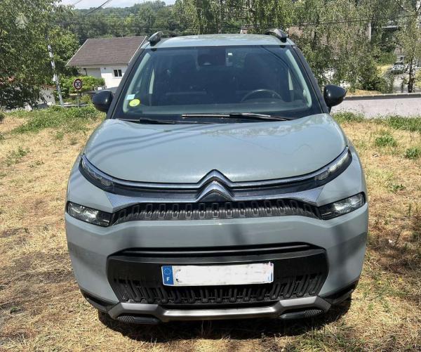 Красный Ситроен C3 Aircross 2022 в Таураге, объемом двигателя 1.50 л и пробегом 217 тыс. км за 7800 €, фото 1 на AUTOMOTO.COM.LV
