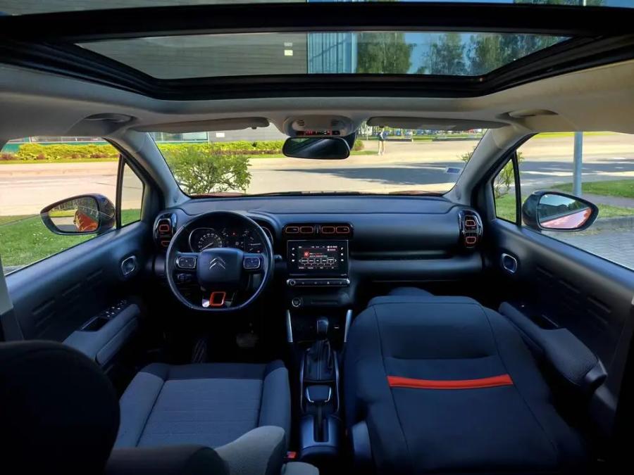 Sarkans Citroen c3-aircross 2018 Jelgava, ar dzinēja tilpumu 1.20 L un nobraukumu 164 tūkst. km par 9990 €, foto 18 vietnē AUTOMOTO.COM.LV
