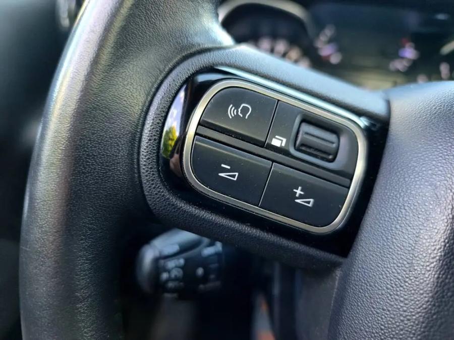 Sarkans Citroen c3-aircross 2018 Jelgava, ar dzinēja tilpumu 1.20 L un nobraukumu 164 tūkst. km par 9990 €, foto 26 vietnē AUTOMOTO.COM.LV